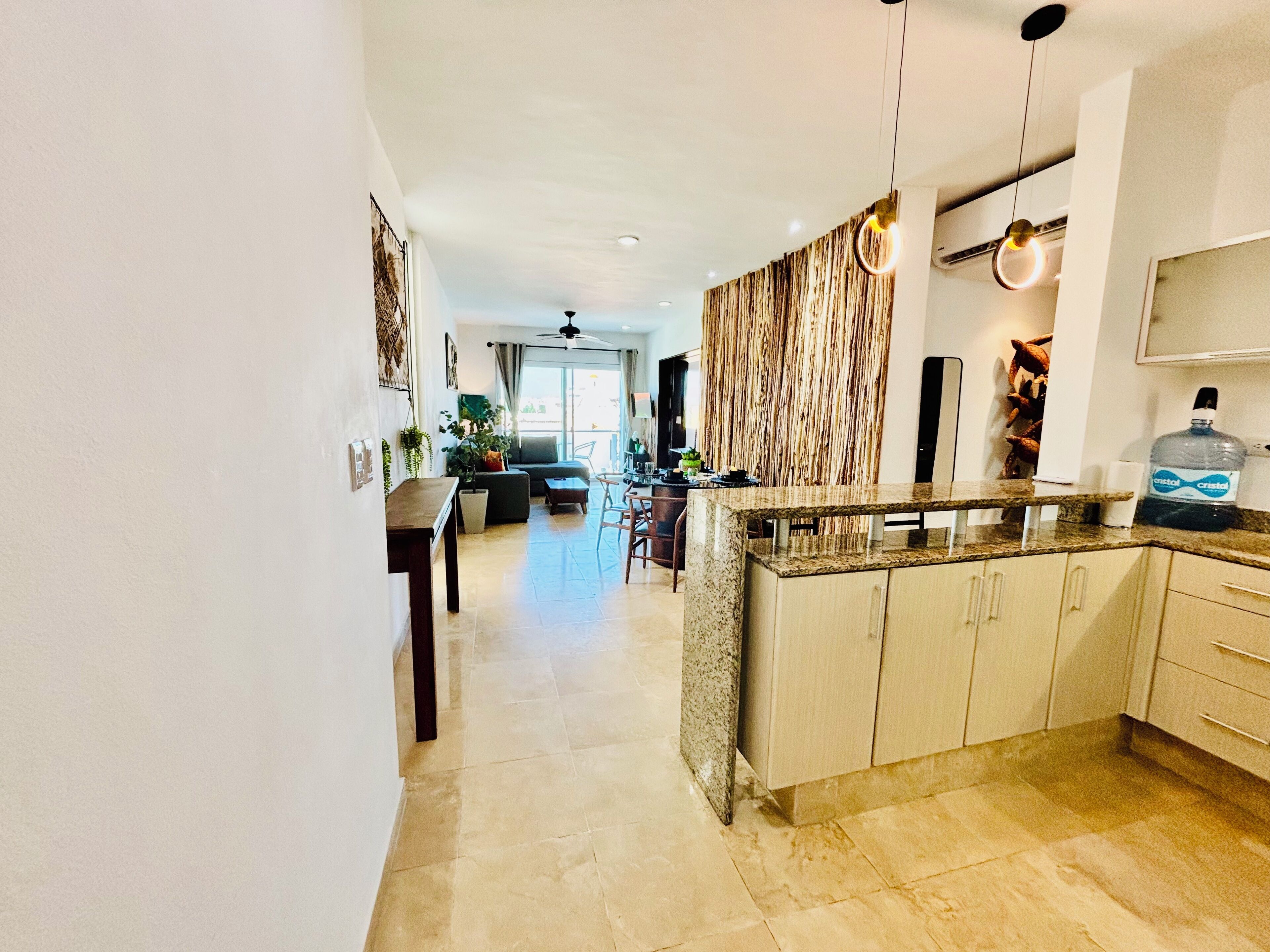 Stylish Central 2br/2ba Rooftop Pool & Sea Views. 5 Min Walk To Beach & 5th Ave! - Playa del Carmen