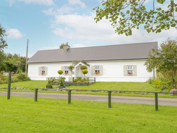 Lakeside Cottage - County Sligo
