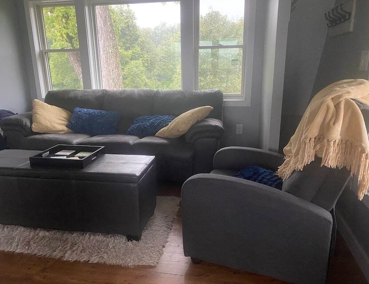 Red Barn Retreat - Shawangunk Mountains Getaway - Gardiner, NY