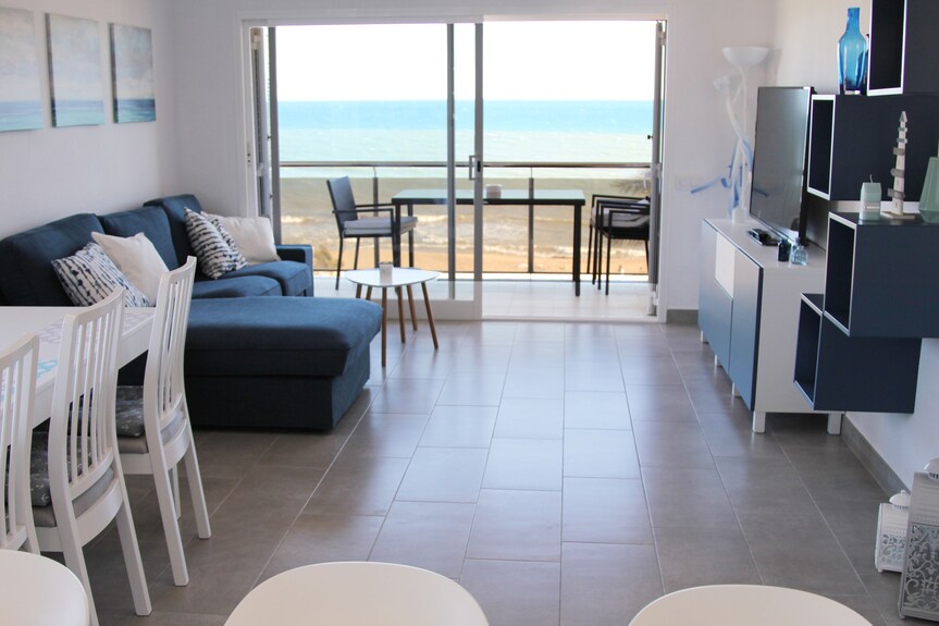 Luxury Apartment "Sirena Azul" In First Sea Line And Pool - El Vendrell