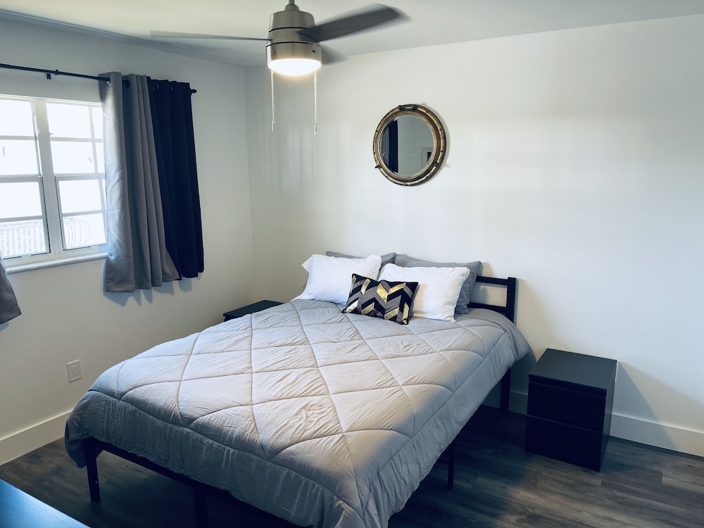 Villa Suntrace-dog Friendly With Private Pool & Close To Everything! - Cape Coral, FL