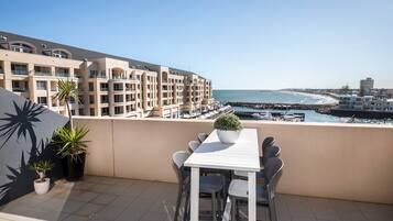 Apartamento Panorâmico | Varanda