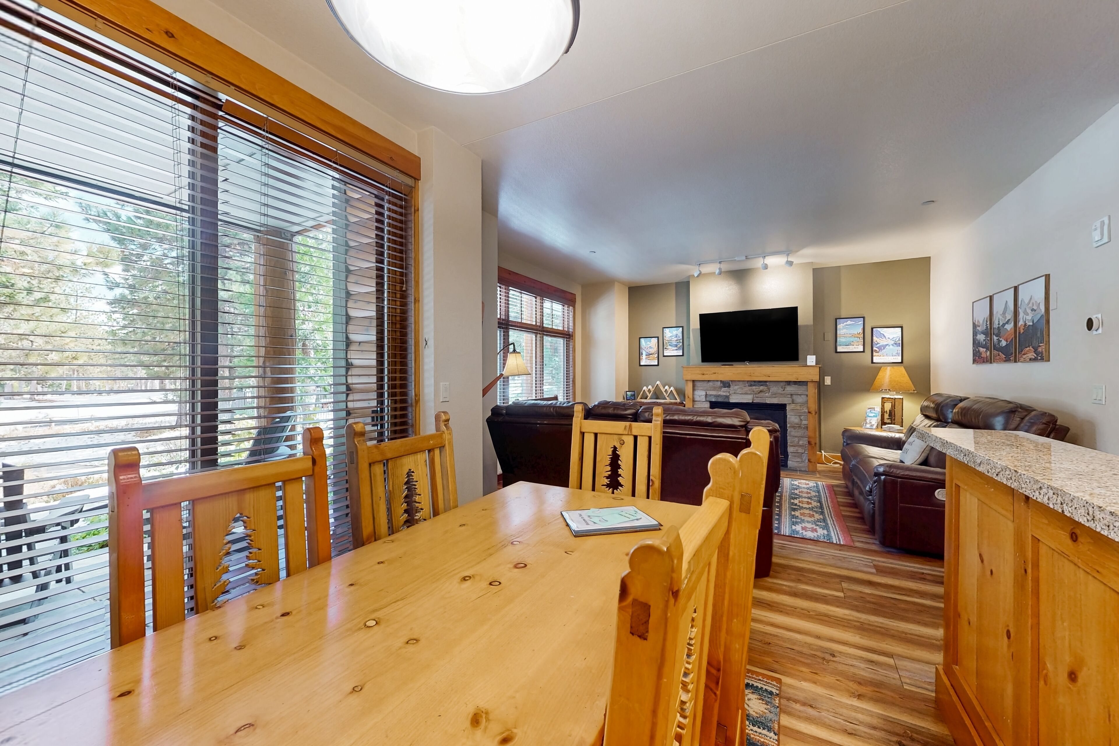 Condo On Sierra Star Golf Course W/ Shared Hot Tub & Firepit - Near Eagle Lodge - June Lake, CA