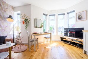Apartamento | Sala de estar | Smart TV