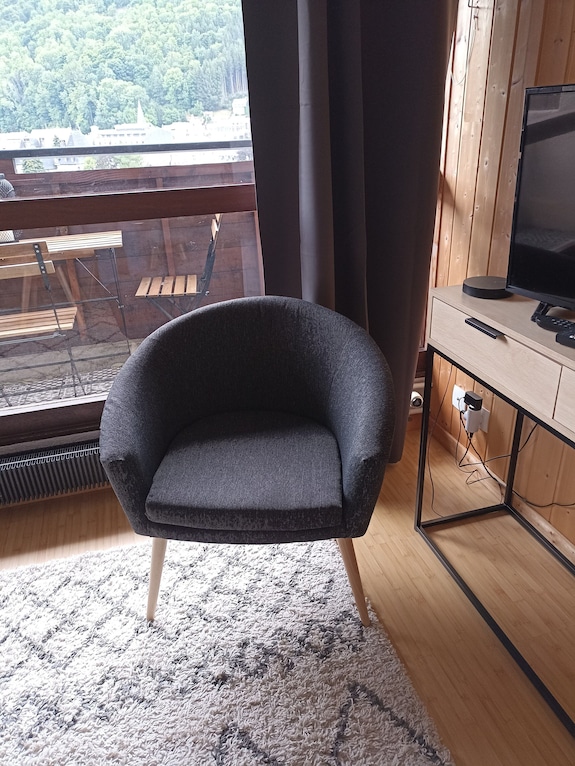 App. 5 Pers, 200m Du Centre, Très Jolie Vue, Pour Ski, Cures Ou Vacances Vertes - Mont-Dore