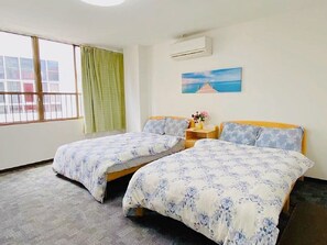 401 Large twin room - Sachi no Yado 401 / Osaka Ōsaka Reviews, Deals ...