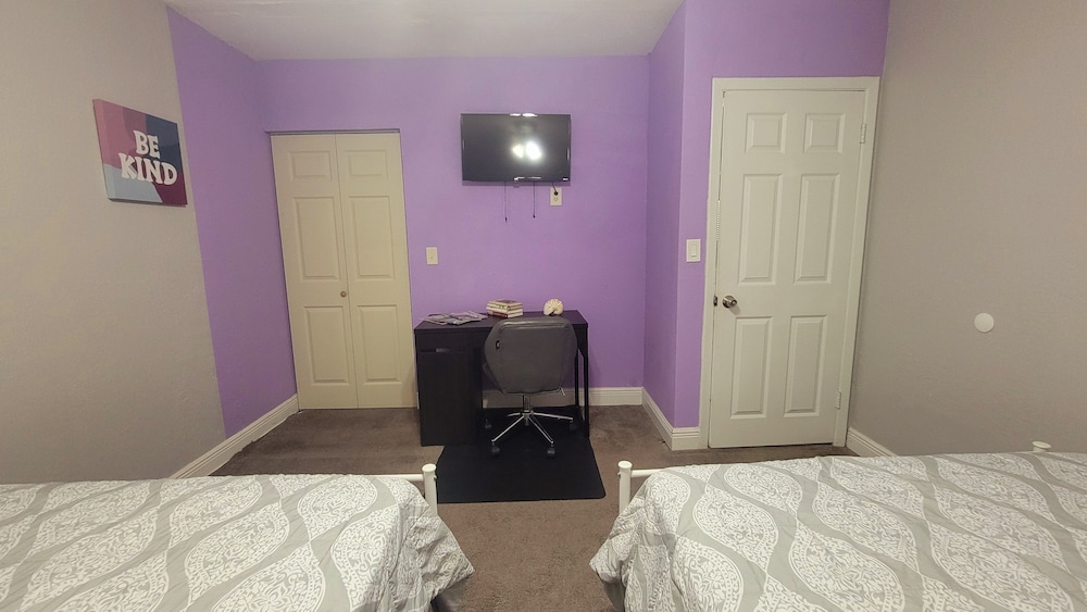 ☆ Private House W/ Pool☆ Next To Bush Garden/ Aventura Island☆ - Tampa, FL