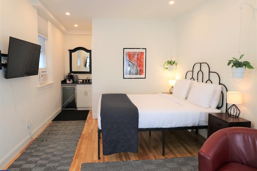 Inn At Parkspring | Private Entrance | Parking | 6 - 포틀랜드