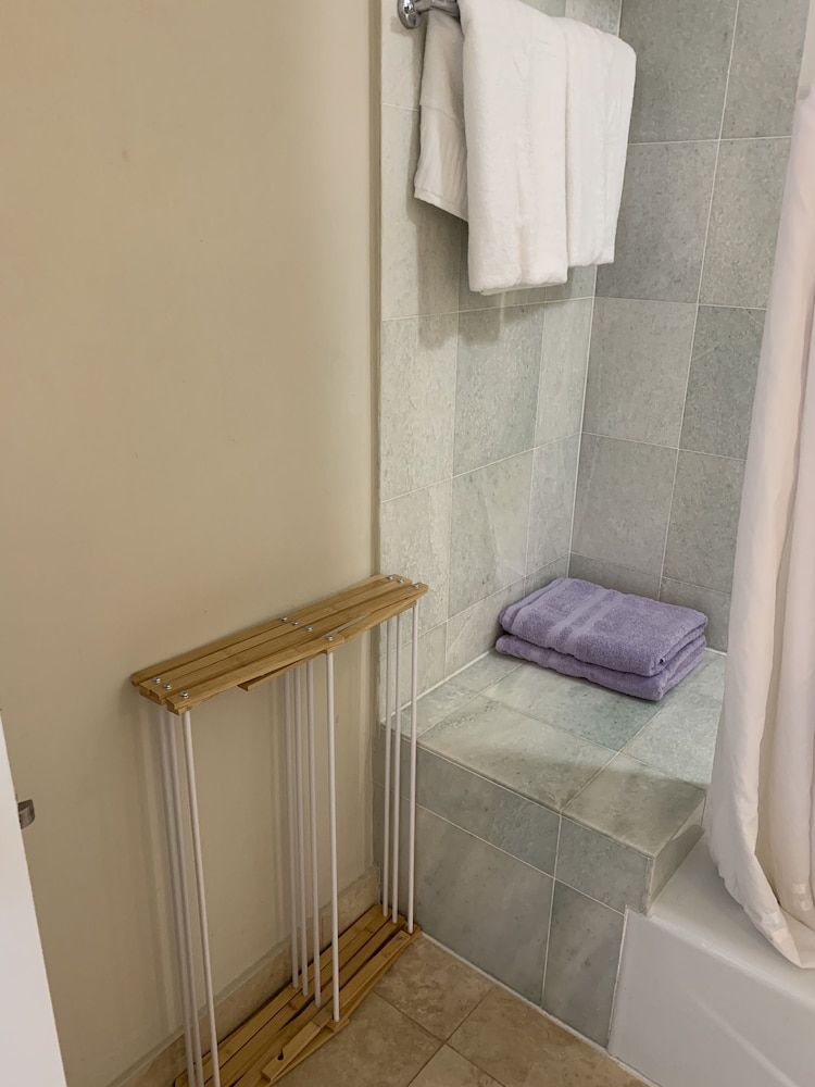Miami, Marenas Resort, 1-bedroom, Balcony, Oceanview, Full Kitchen, Washer-dryer - Hollywood, FL