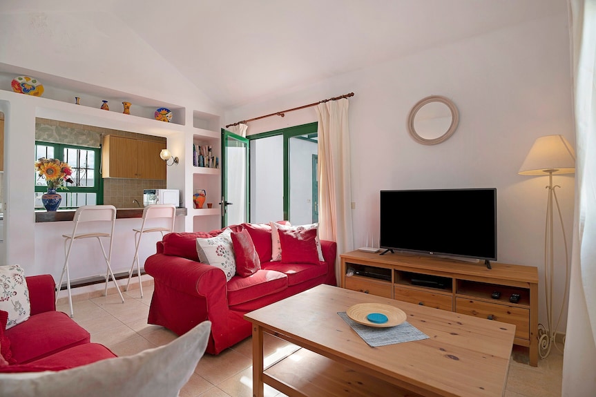 "Apt6 Las Palmeras Iii Lanzarote" Avec Vue Sur La Mer Et Les Montagnes Et Piscine Partagée - Aéroport Arrecife (ACE)