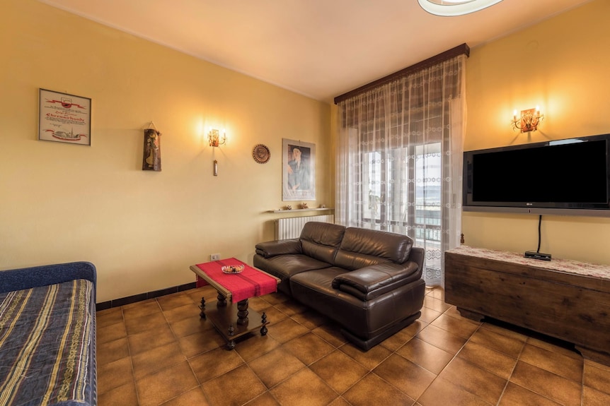 Casa Anna Met Bergzicht, Terras, Whirlpool & Wi-fi - Torri del Benaco