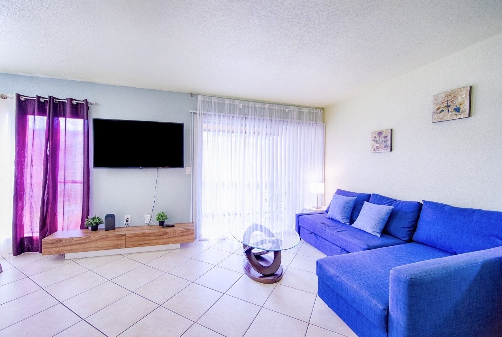 Lovely One Bedroom Condo Near Siesta Key Beach - Sarasota, FL