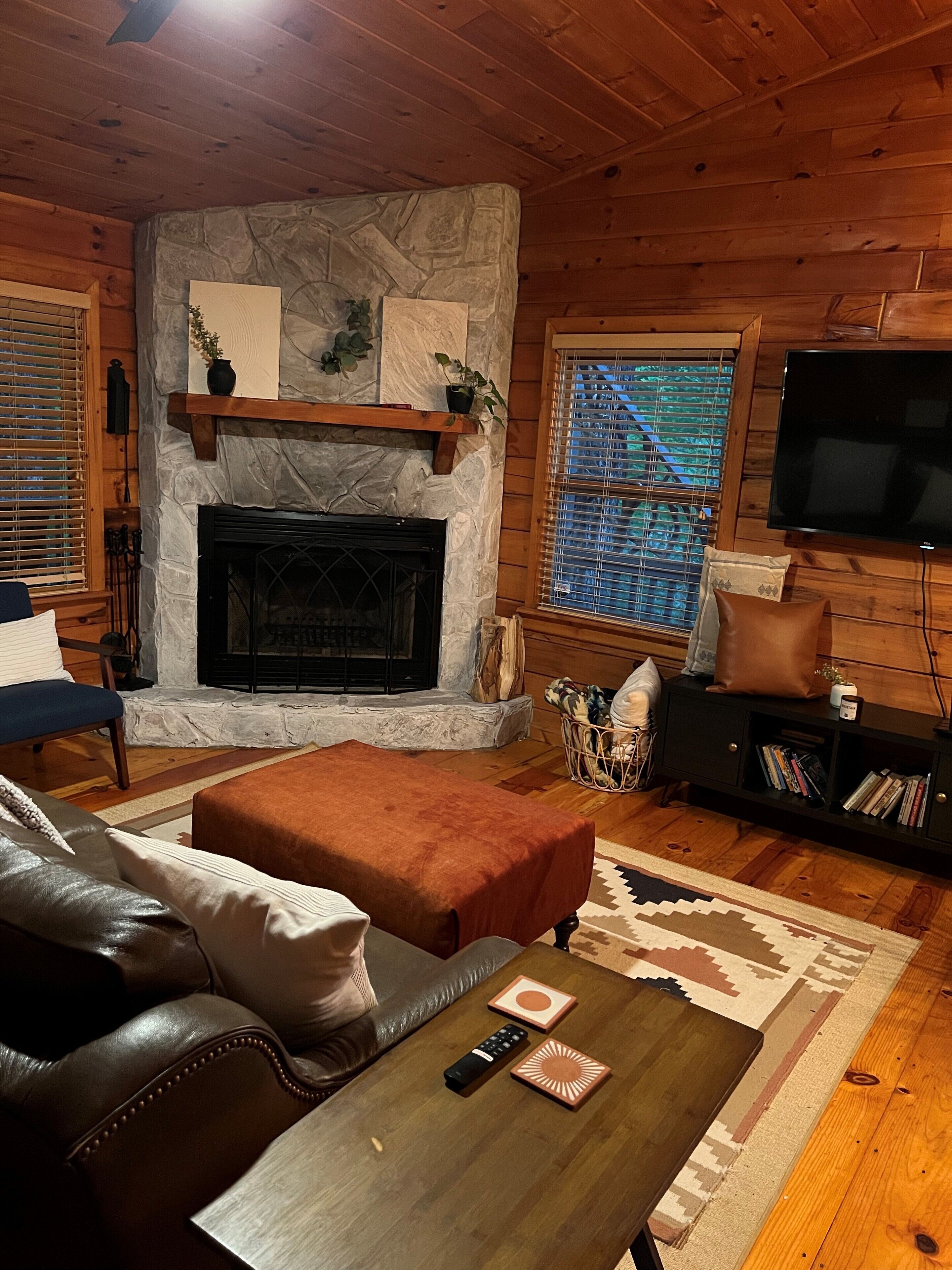 Streaming In The Woods - Level 2 Ev Charger! - Cherry Log, GA