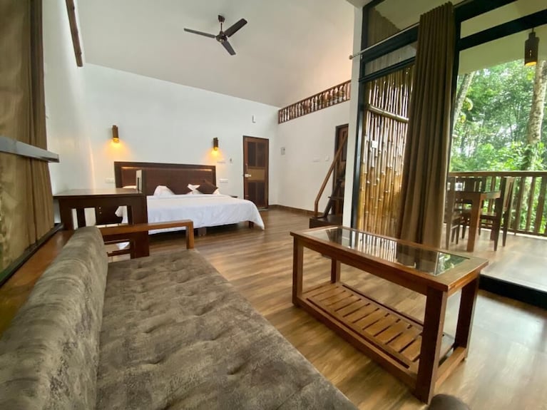 Illivilla Bamboo Claded Single Room Cottage Inside Organic Spices Farm In Munnar - Kerala
