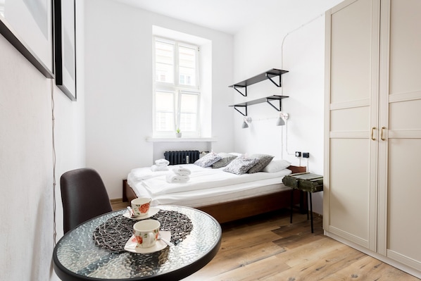 2 quartos, roupa de cama fornecida