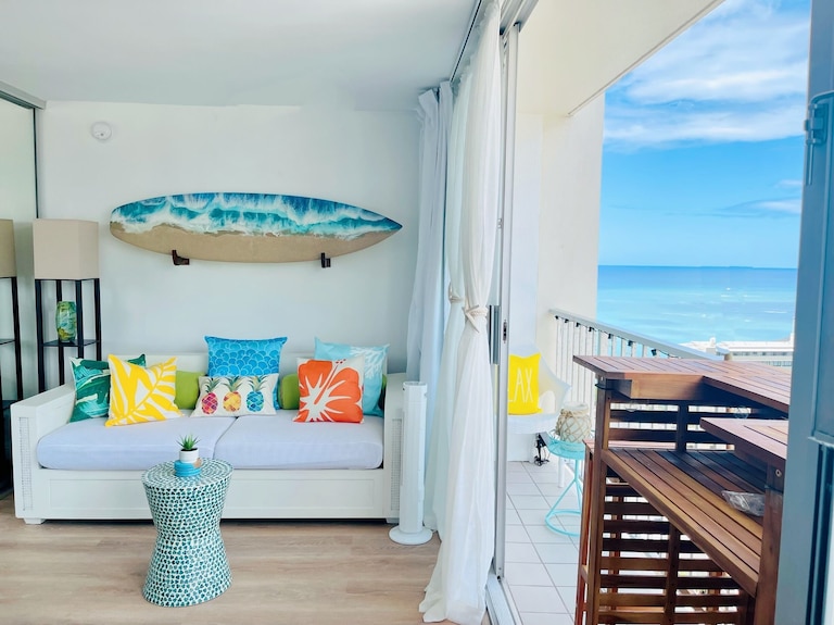 Sweet Blue Hawaii! Ocean View! No Resort Fee! - Kāhala Beach, HI