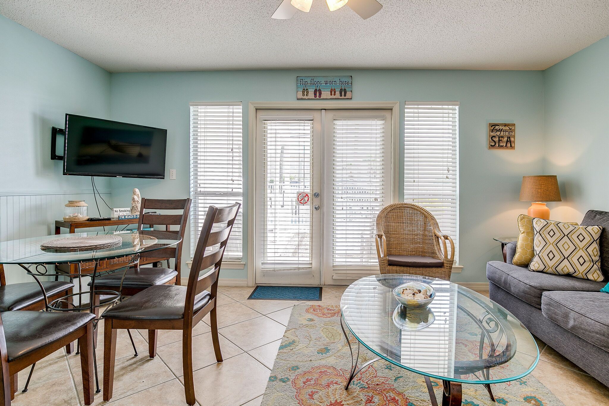 Ground Floor Crystal Beach Condo, Steps To The Beach, Next To Pool And Hot Tub - Niceville, FL