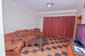 Quarto duplo presidencial | Individualmente mobiliados, escrivaninha, Wi-Fi de cortesia