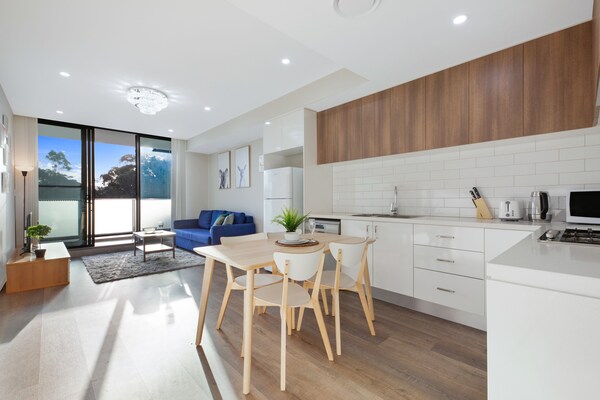 Wentworthville 2 Bedrooms 2 Bathrooms With Free Parking By Kozyguru - Toongabbie