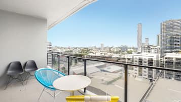 Apartamento, 2 quartos | Varanda