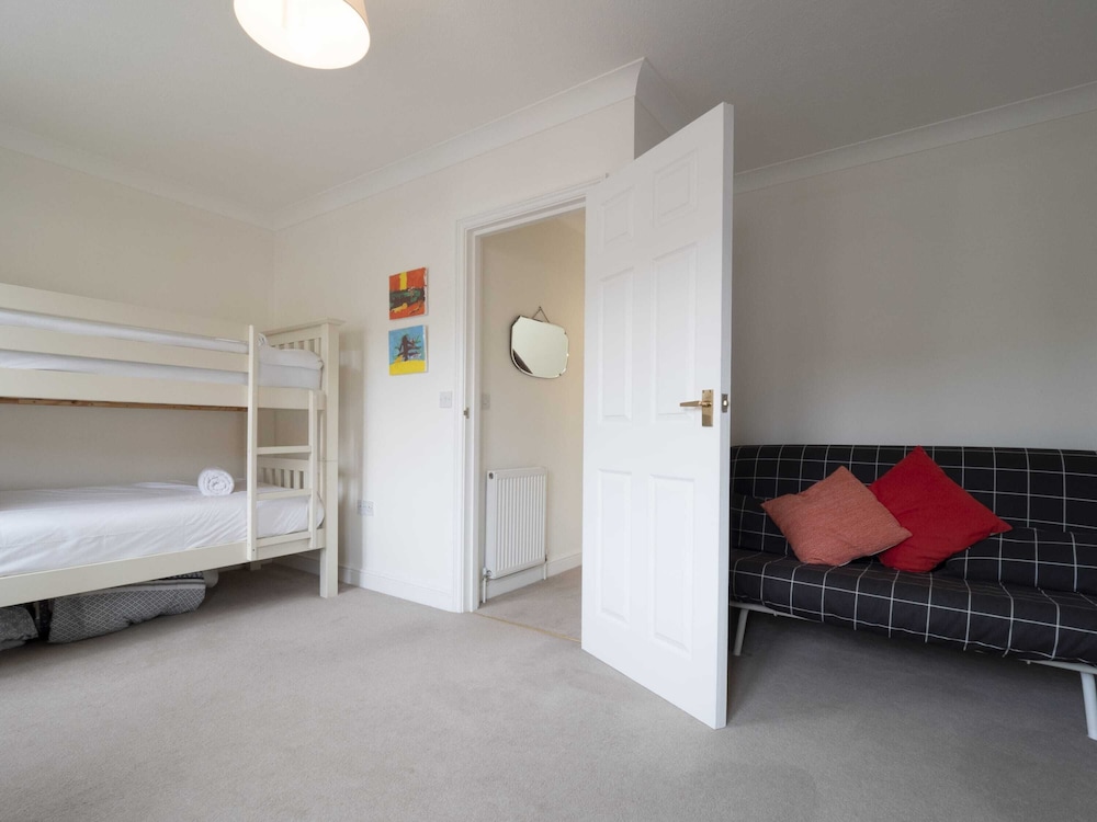 Sweyn House - Spacious Family Home By The Seaside - Broadstairs