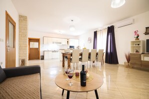 Villa, fumadores | 3 quartos 