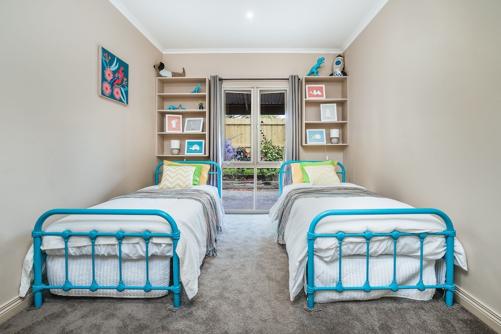 Bayside Walks And Local Beach Access, In The Heart Of The Bellarine And Wineries - Geelong