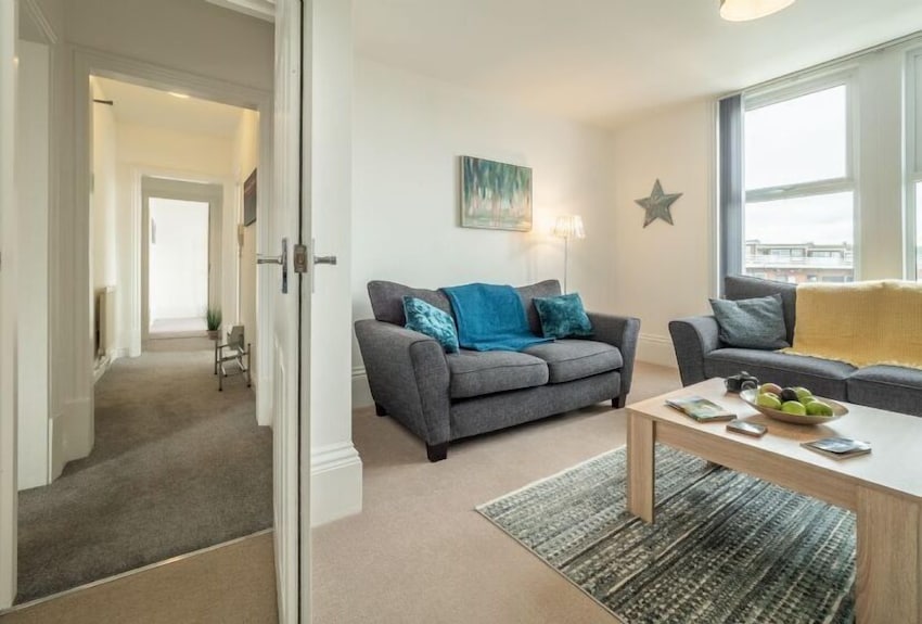 Blue Skies Apartment, Hunstanton, Norfolk - Norfolk