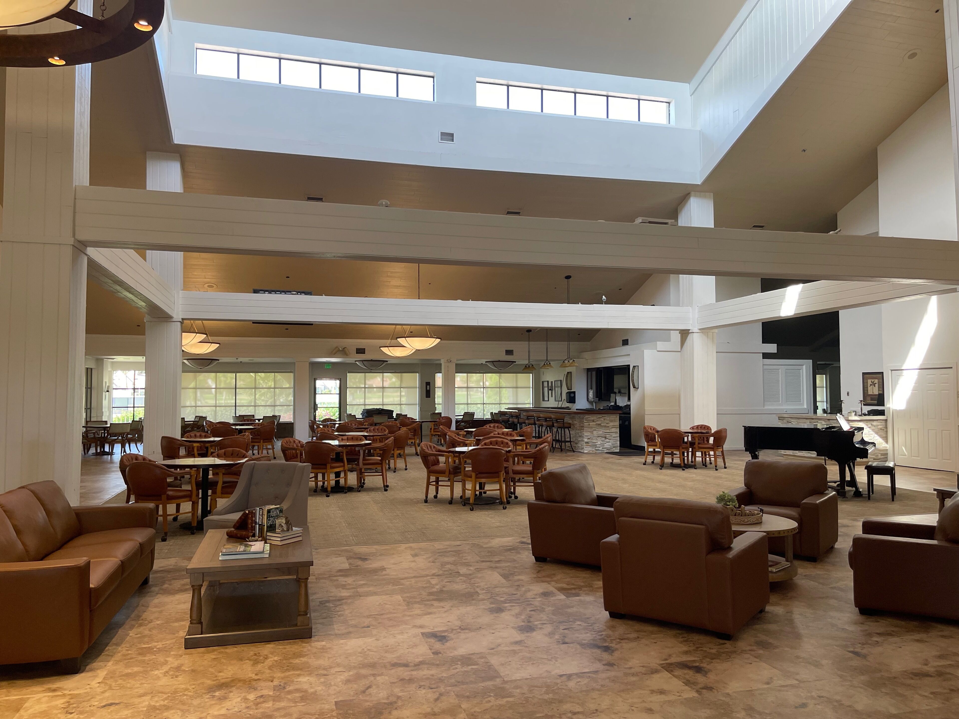 Palm Desert Airy Two Bedroom-steps From The Pool!-golf, Tennis, Pickle Ball!!! - Coachella, CA