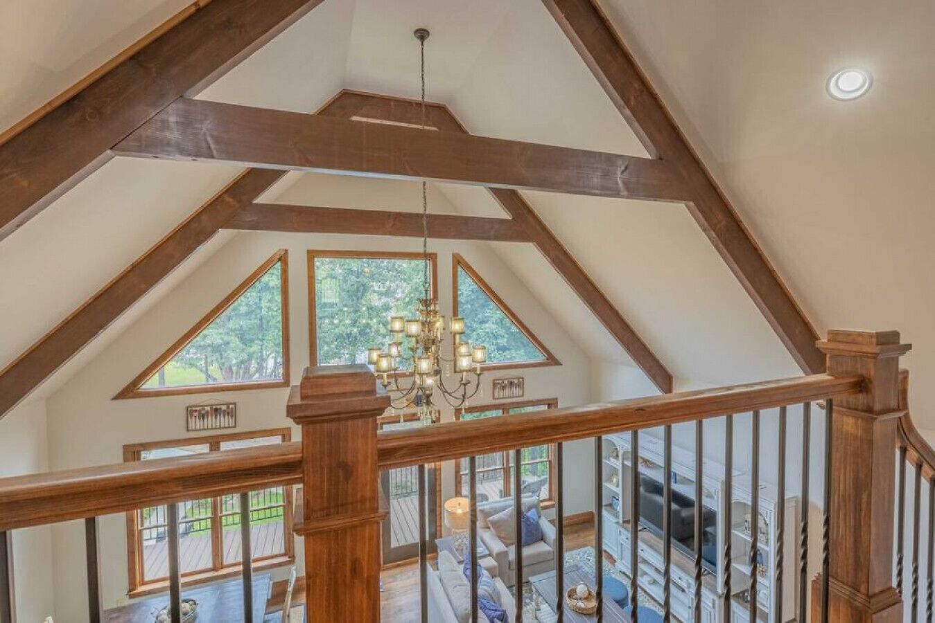 Sunrise Retreat - Luxury Lakefront Retreat - Hot Tub, Outdoor Fireplace - Sadlers Creek State Park, Anderson