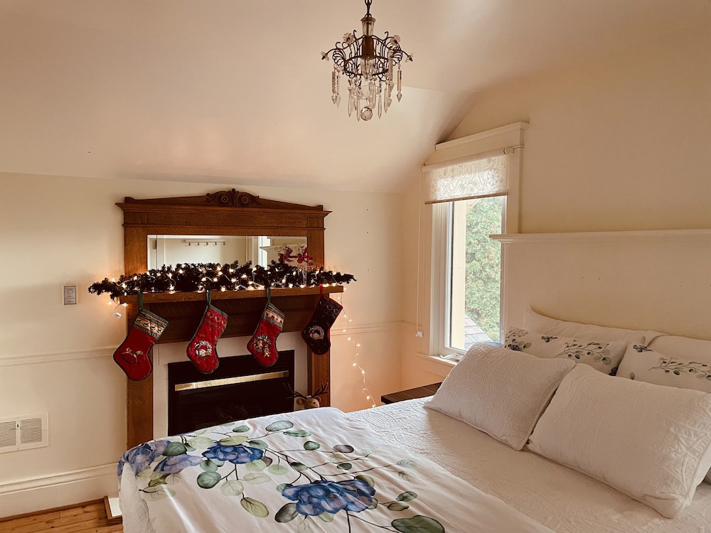 Niagara Wine Country Cottage - Beamsville