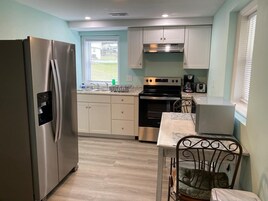 Apartamento, casa de banho anexa (Country Living Patio Apt) | Interior