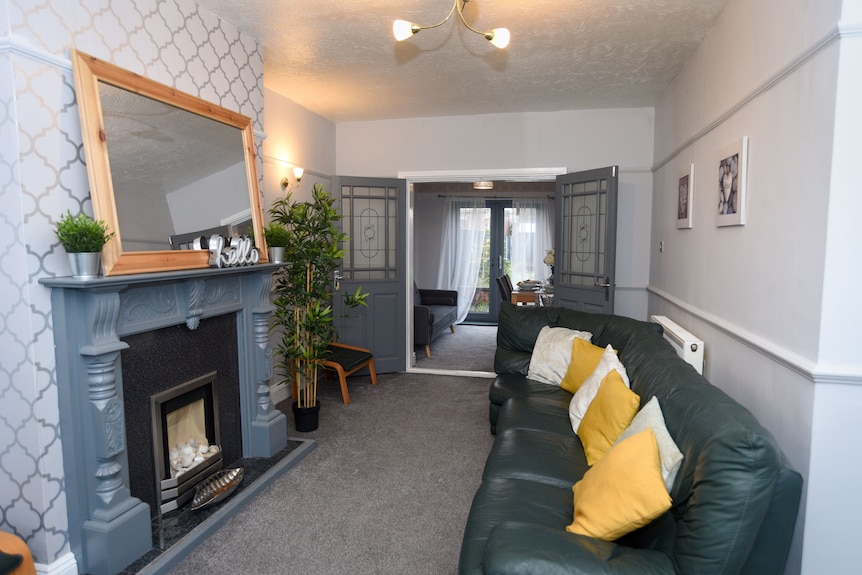 Fabulous Home From Home 3 Bed House - Crewe