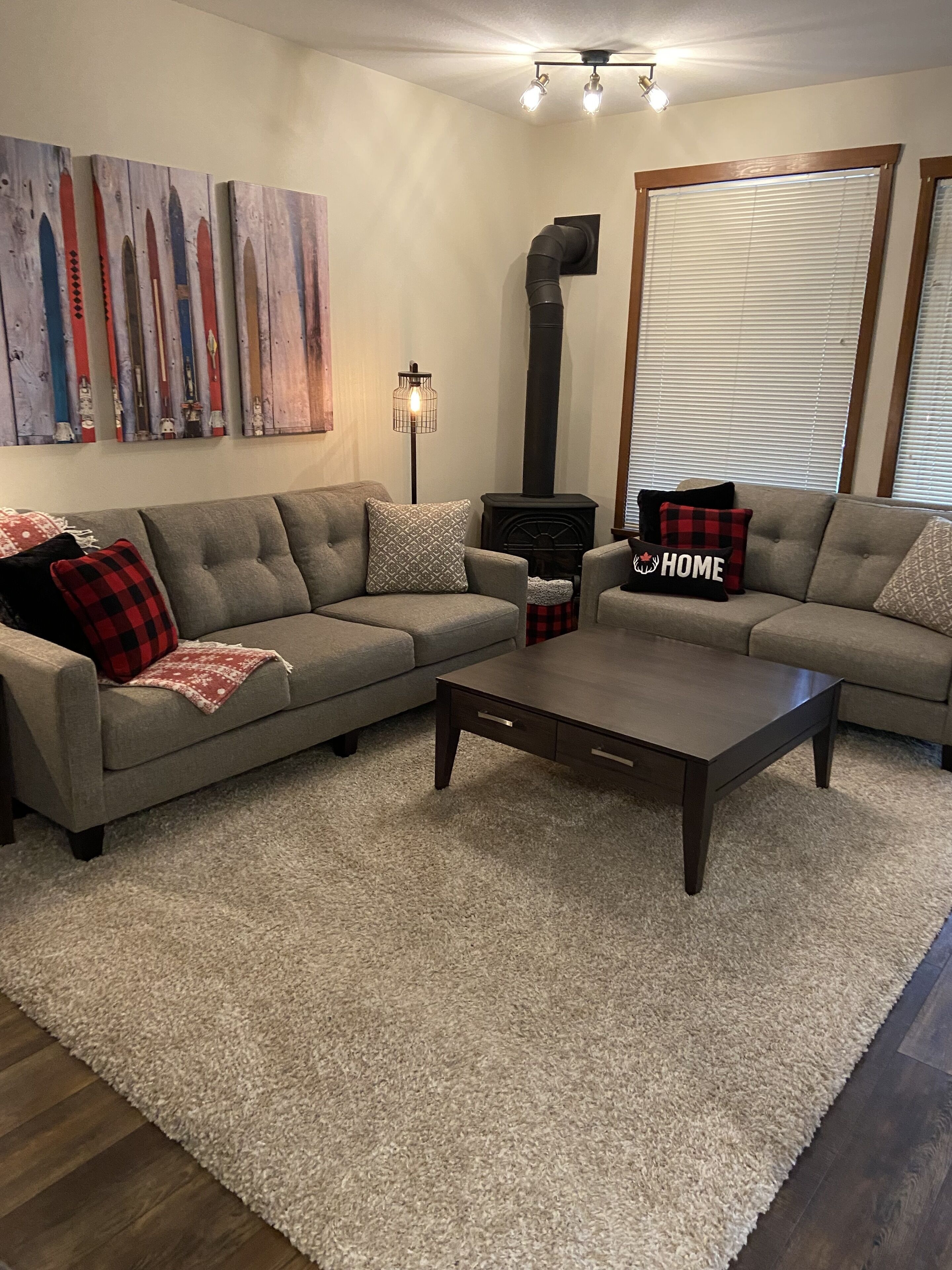 Townhouse Backing Onto The Skating Loop - Colombie-Britannique