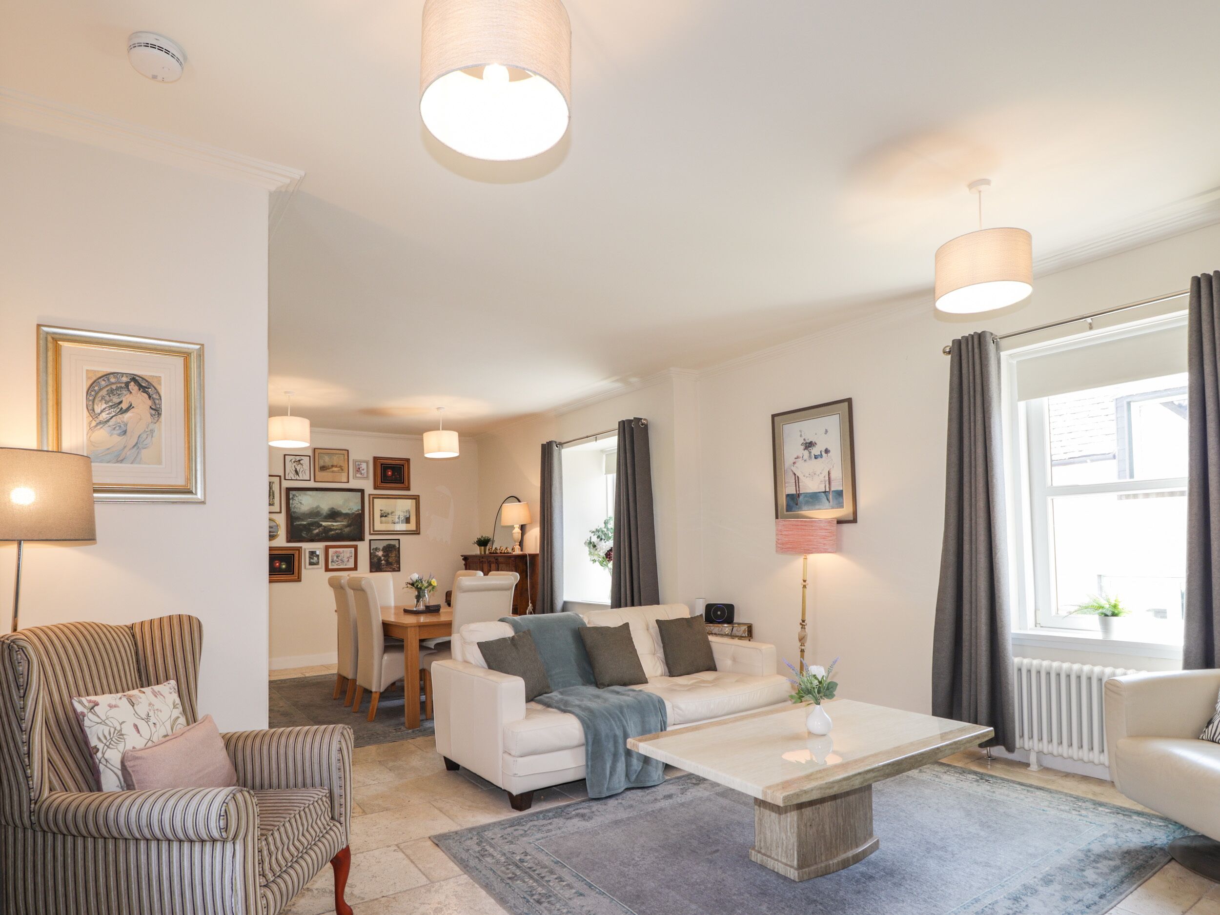 Mary Ann Villa, Family Friendly, With A Garden In Inverness - Loch Ness