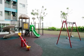 Área de recreio para crianças (ao ar livre)