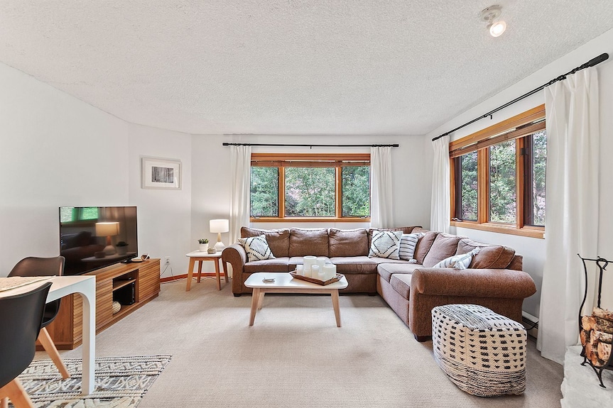 Relax In Breckenridge! Condo Convenient To Skiing! Close To Downtown! New Listin - Breckenridge, CO