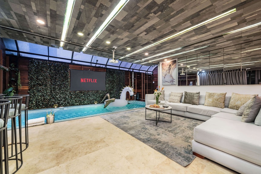 9br Indoor Heated Pool & Jacuzzi | In Lleras Park - Colombia