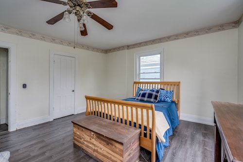 Paddock Street Executive Home - Watertown, NY