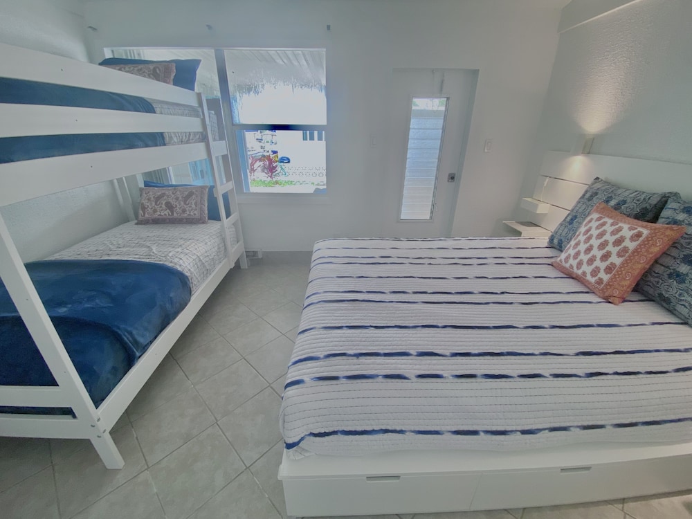 Blue Ocean Bungalow 3 Hab./3 Ba. Canal Profundo Y Alojamiento Para Barcos De 55' - Marathon, FL