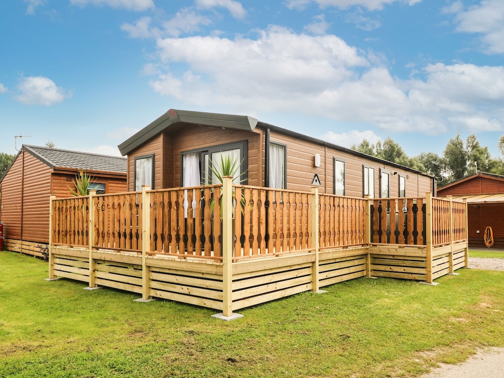 Hedgehog Lodge - Carnforth