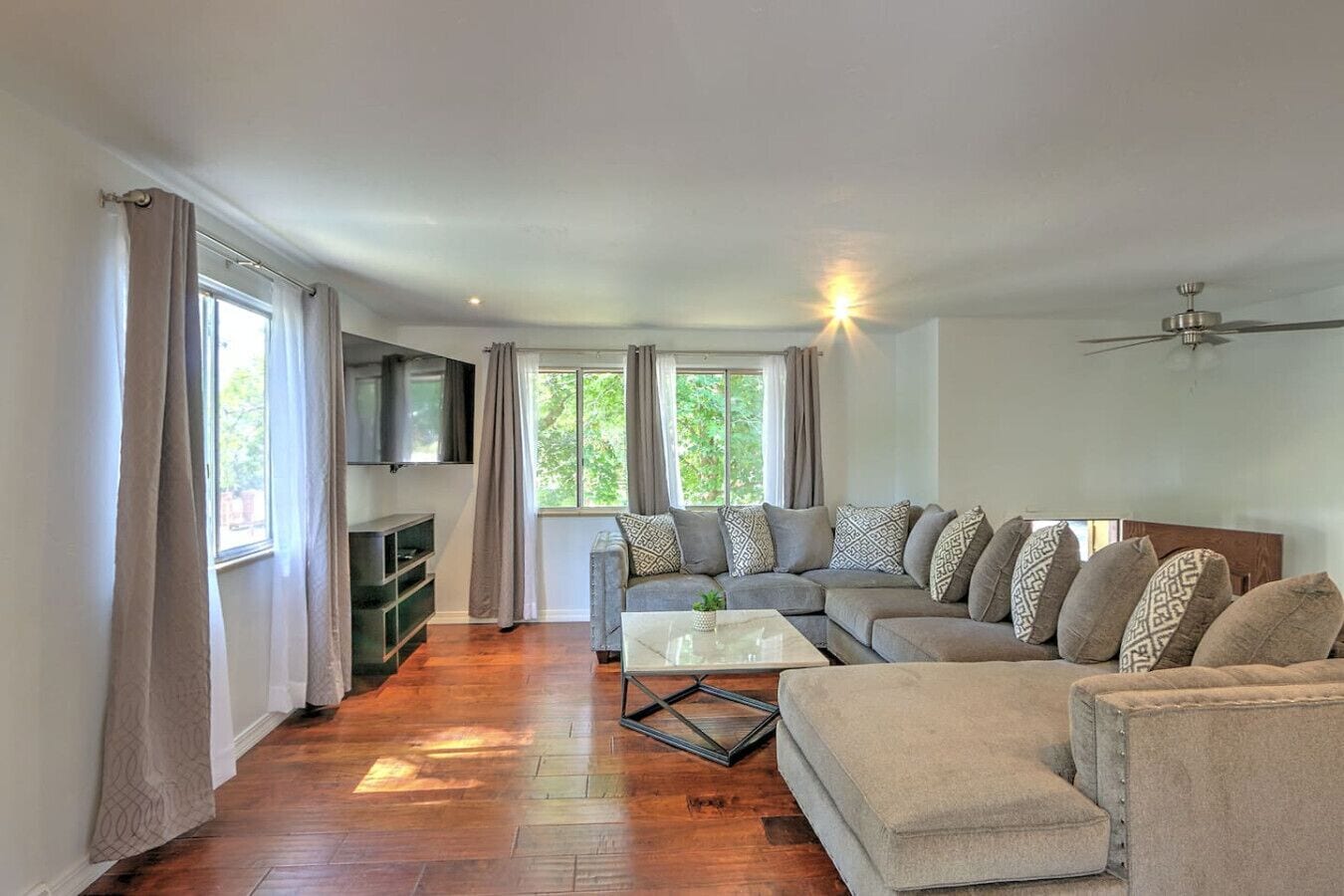 Cozy Home W/new Hot Tub &Large Deck,5min To Pools! - グレンウッド・スプリングス, CO