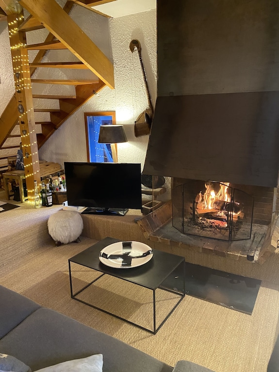 **Charming Chalet, 6-8 Pers, 50m From The Slopes, Duplex On The River Bank - Chantemerle