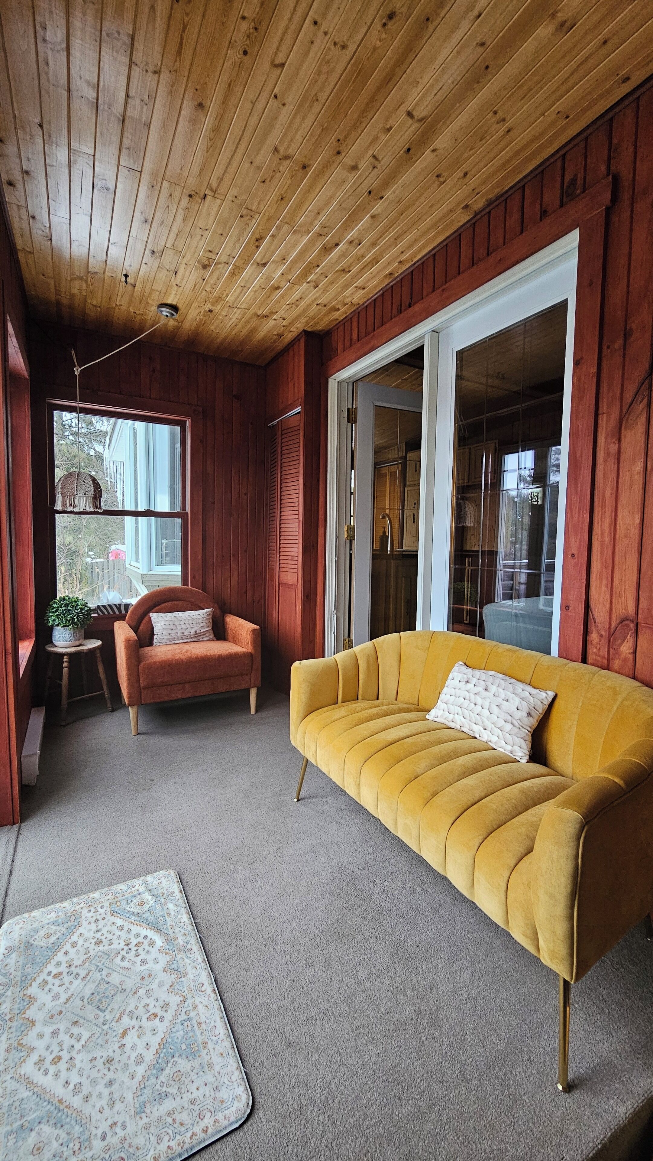 Waterfront With Panoramic View - New England