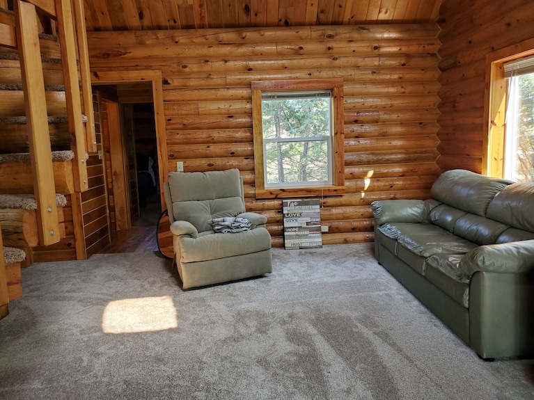 Glendo Log Home Close To Lake - Glendo State Park, Glendo