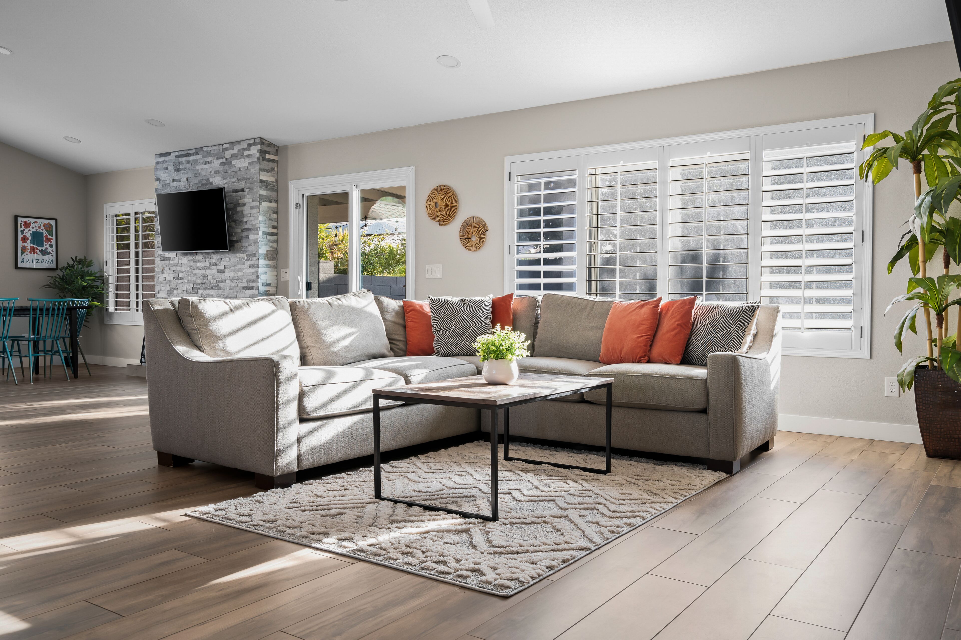 Heated Pool & Spa  Gameroom  Spacious Living Area W/ Fully Stocked Kitchen! - Phoenix, AZ