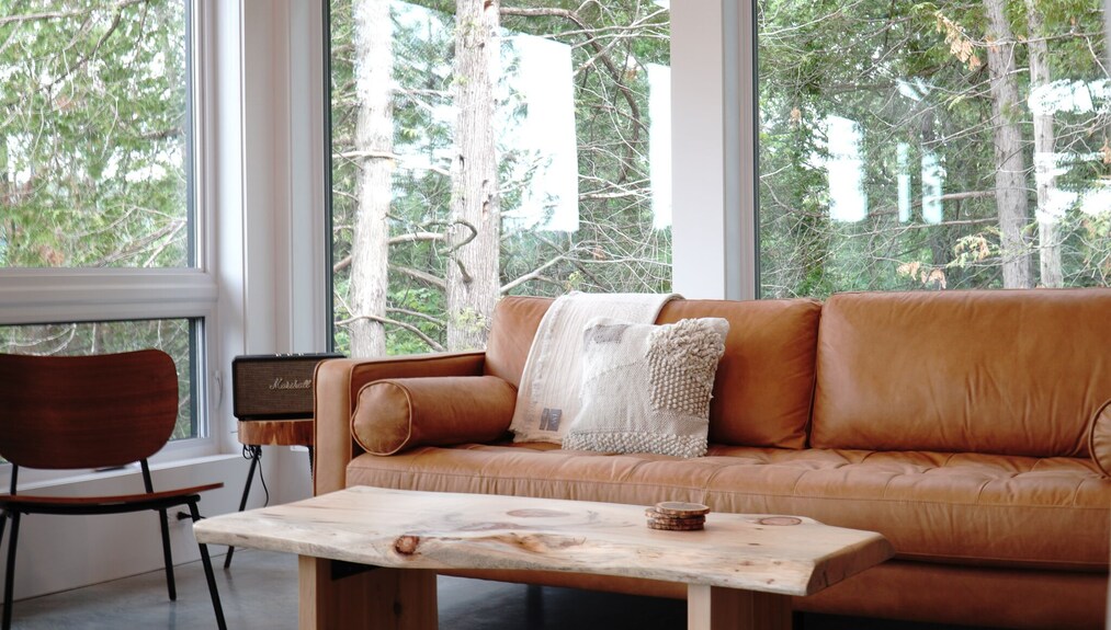 Le Riverain. Riverfront Modern Cottage. - Quebec