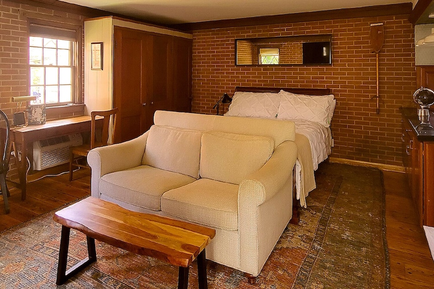 Washington Family Property, Upper Carriage House In Old Town On 107 S Lee Street - Alexandria, VA