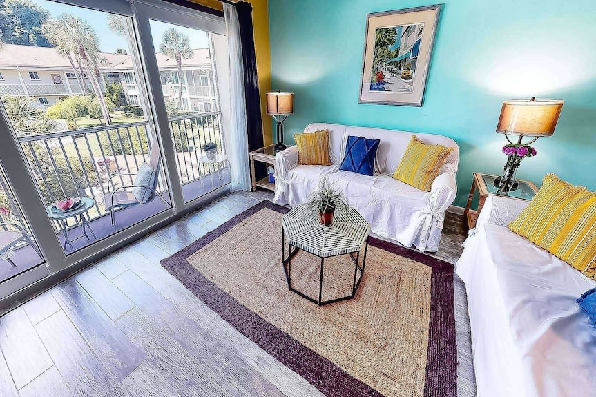 Walk To Lido Beach & Steps To St. Armand's Circle | Heated Pool And Spa | Bbq - Sarasota, FL