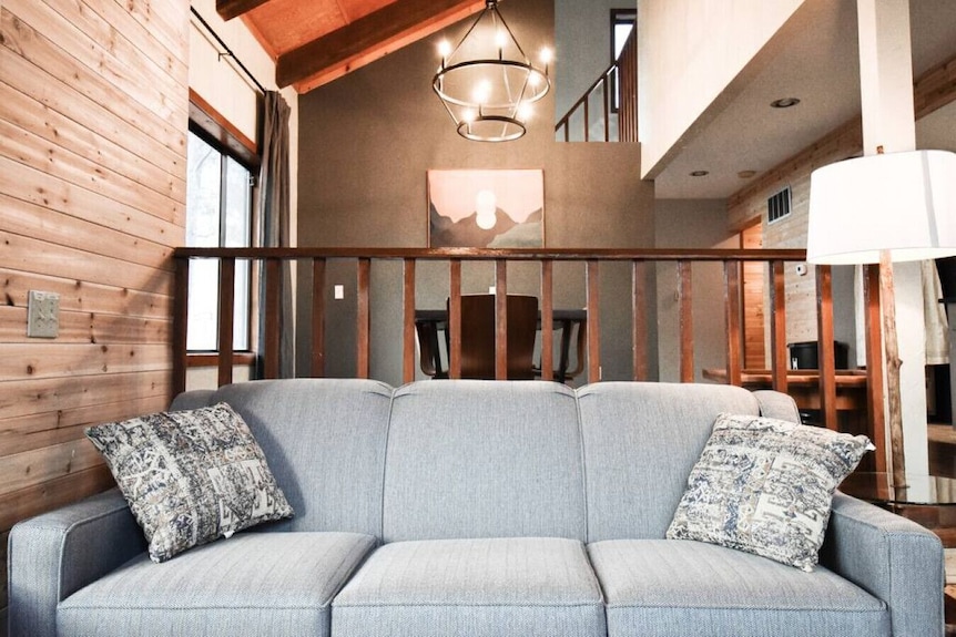 Pets? Yes! Resort Passes. Hot Tub. Sauna. Views. Fast Wi-fi. - Virginia
